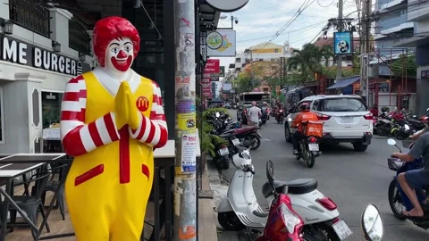 The iconic Ronald McDonald mannequin, Mc... | Stock Video | Pond5