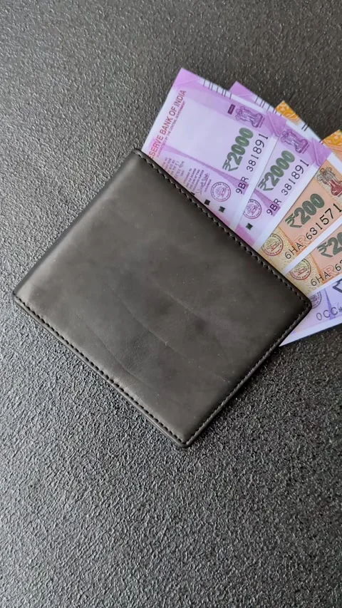 Paper Indian Rupee Stock Videos – Royalty-Free HD & 4K Videos | Pond5