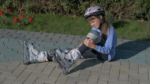Injury on roller skating. | Stock Video | Pond5