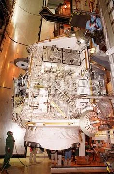 Photograph: The Integrated Truss Structure Z1 is ready to be moved out ...