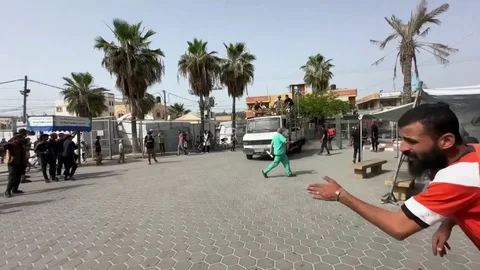 Pound Stretcher Stock Videos – Royalty-Free HD & 4K Videos