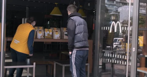 Orders To Pick Stock Videos – Royalty-Free HD & 4K Videos | Pond5