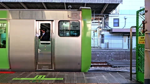 Rush Signals Japanese Stock Videos – Royalty-Free HD & 4K Videos