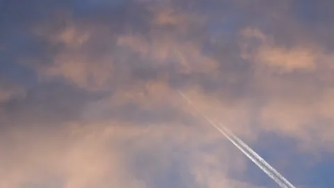 Fly High Scene Stock Videos – Royalty-Free HD & 4K Videos | Pond5