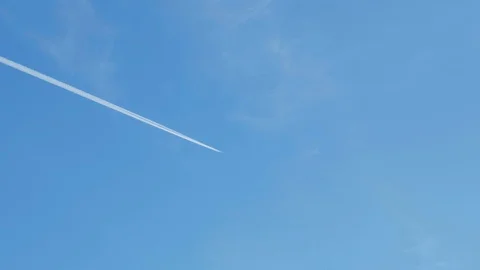 Airplane Stream Stock Videos – Royalty-Free HD & 4K Videos | Pond5