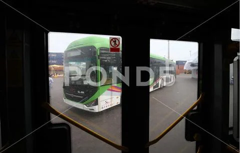Karachi's First Bus Rapid Transit System buses reach Karachi port ...