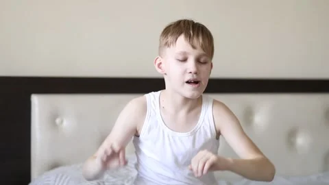 Yawning Kid Stock Videos – Royalty-Free HD & 4K Videos | Pond5