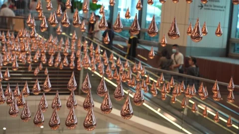 Kinetic Rain Sculpture in Singapore Chan... | Stock Video | Pond5