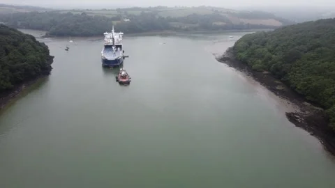 King Roll Off Stock Videos – Royalty-Free HD & 4K Videos