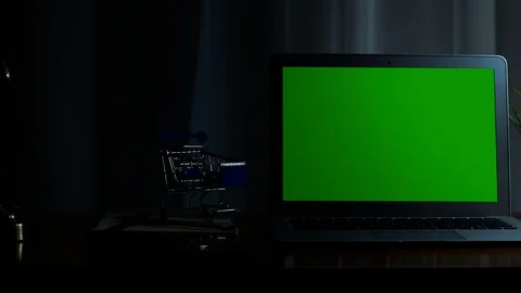 Put[O Stock Videos – Royalty-Free HD & 4K Videos