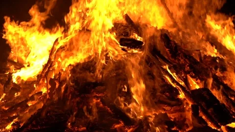 Large bonfire in the night. Real fire fl... | Stock Video | Pond5