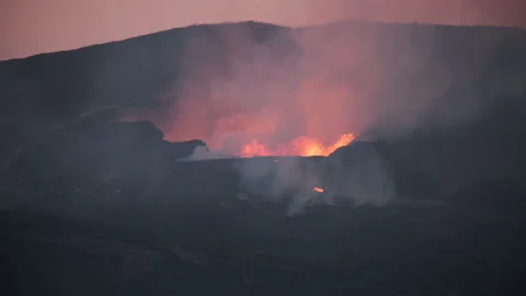 Lava dance during Fagradalsfjall Eruptio... | Stock Video | Pond5
