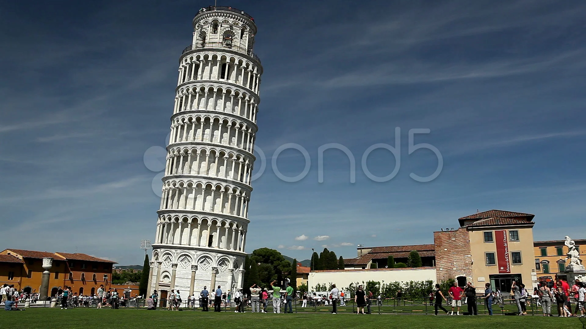 Youtube Christiane Leaning Tower Of Pisa