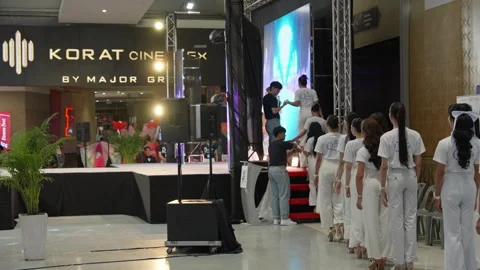 Pageant Walk Stock Videos – Royalty-Free HD & 4K Videos