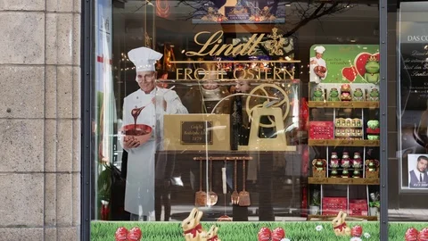 Lindt & Sprungli chocolate flagship stor... | Stock Video | Pond5