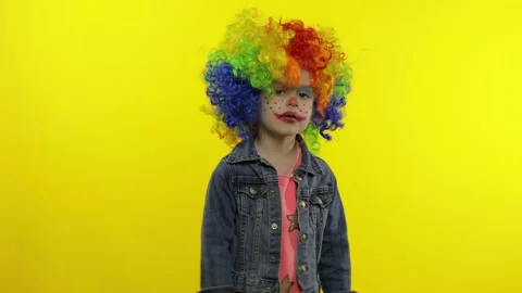 Smiling Clown Stock Videos – Royalty-Free HD & 4K Videos | Page 3