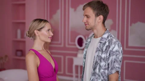 Camera Kens Stock Videos – Royalty-Free HD & 4K Videos