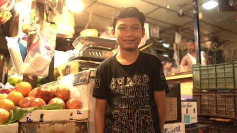 Mumbai Local 2025 Stock Videos – Royalty-Free HD & 4K Videos | Pond5