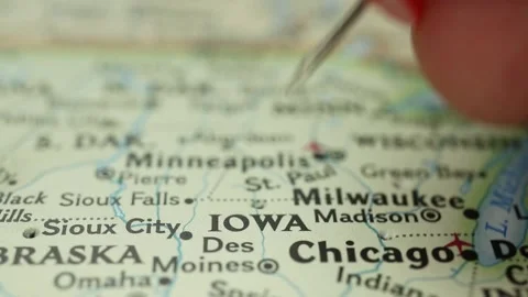 Location Iowa state, map with red push p... | Stock Video | Pond5