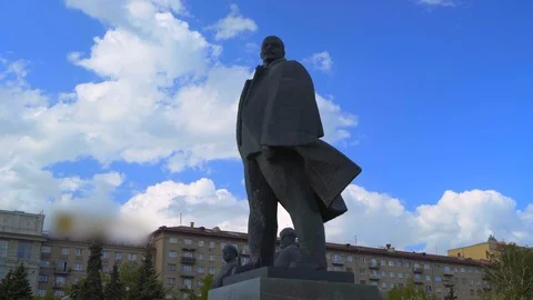 Lockdown: Male stone statue at Lenin Squ... | Stock Video | Pond5