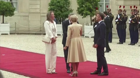 Female Group Jilling Stock Videos – Royalty-Free HD & 4K Videos | Pond5