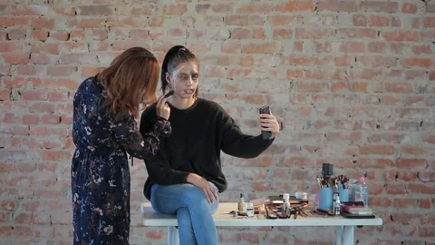 Waxing Art Stock Videos – Royalty-Free HD & 4K Videos | Pond5