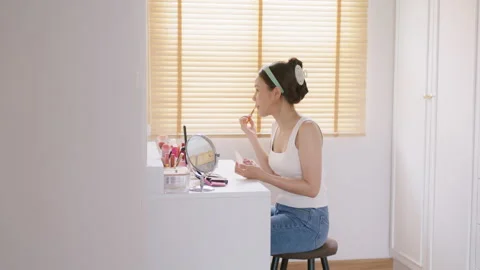 Makeup tutorial on morning routine young... | Stock Video | Pond5