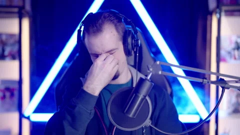 Streamer Gettng Stock Videos – Royalty-Free HD & 4K Videos | Pond5