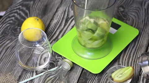 Man Vo G Stock Videos – Royalty-Free HD & 4K Videos | Pond5