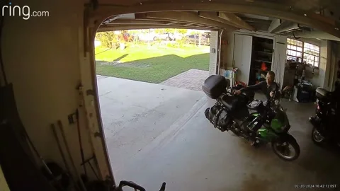 Directions To Fl Stock Videos – Royalty-Free HD & 4K Videos | Pond5