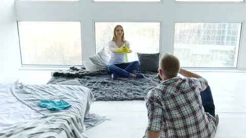 Woman Photo Shoot Stock Videos – Royalty-Free HD & 4K Videos | Page 5