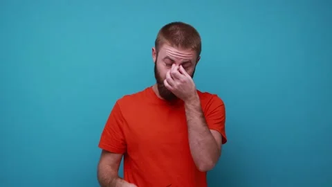 Rubbing Under Stock Videos – Royalty-Free HD & 4K Videos