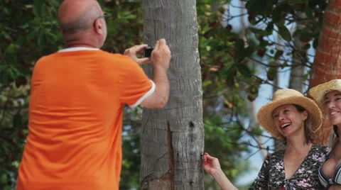 Picture Women 3D Stock Videos – Royalty-Free HD & 4K Videos