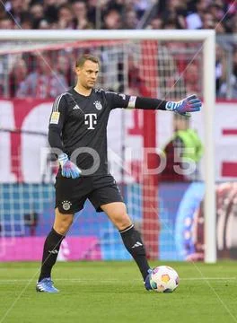 Manuel NEUER, goalkeeper FCB 1 in the match FC BAYERN MUENCHEN - SV ...
