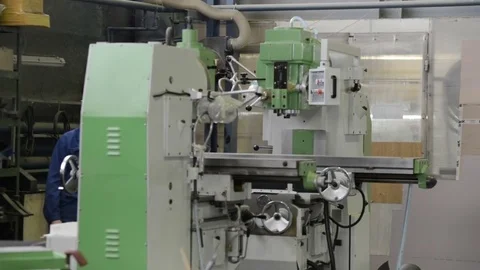 Mechanical vertical milling machine. | Stock Video | Pond5