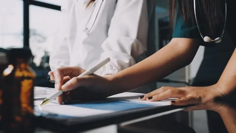 Women Exp Stock Videos – Royalty-Free HD & 4K Videos | Pond5