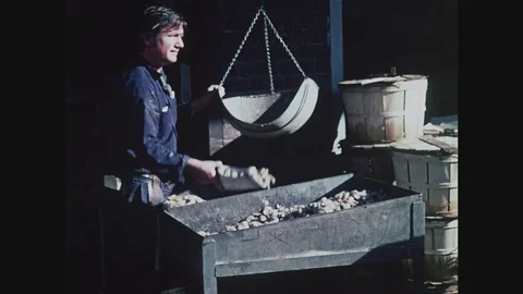 Men weighing clams and selling fish at t... | Stock Video | Pond5