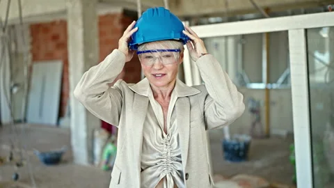 Woman Consu Stock Videos – Royalty-Free HD & 4K Videos