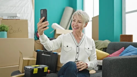 Call Ne Stock Videos – Royalty-Free HD & 4K Videos