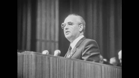 Mikhail Gorbachev. Speech | Stock Video | Pond5
