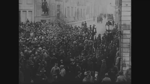 Handle The Crowd Stock Videos – Royalty-Free HD & 4K Videos | Pond5