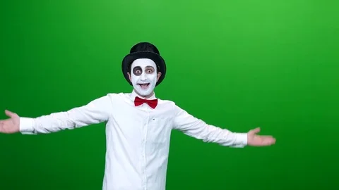 Mime Artist Surprise and Welcome on Gree... | Stock Video | Pond5