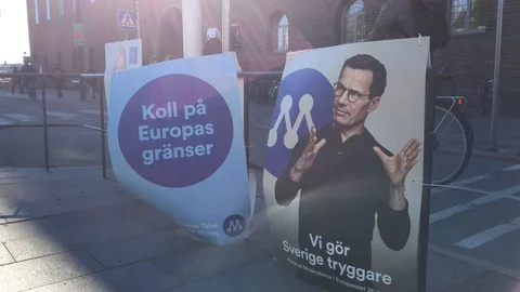 Moderates Party Stock Videos – Royalty-Free HD & 4K Videos | Pond5