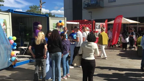 Moderates Party Stock Videos – Royalty-Free HD & 4K Videos | Pond5