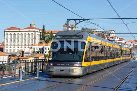 Modern light rail Metro do Porto tram public transport transit ...