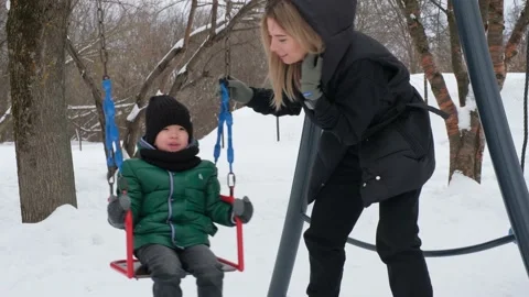 Mom Entertain Stock Videos – Royalty-Free HD & 4K Videos | Pond5