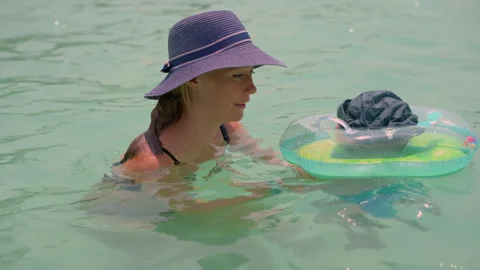 Clear Cleaning Mom Stock Videos – Royalty-Free HD & 4K Videos | Pond5