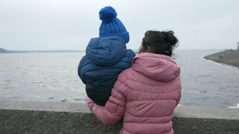 Show Tell Stock Videos – Royalty-Free HD & 4K Videos