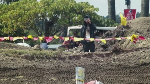 Photos Staffs Stock Videos – Royalty-Free HD & 4K Videos