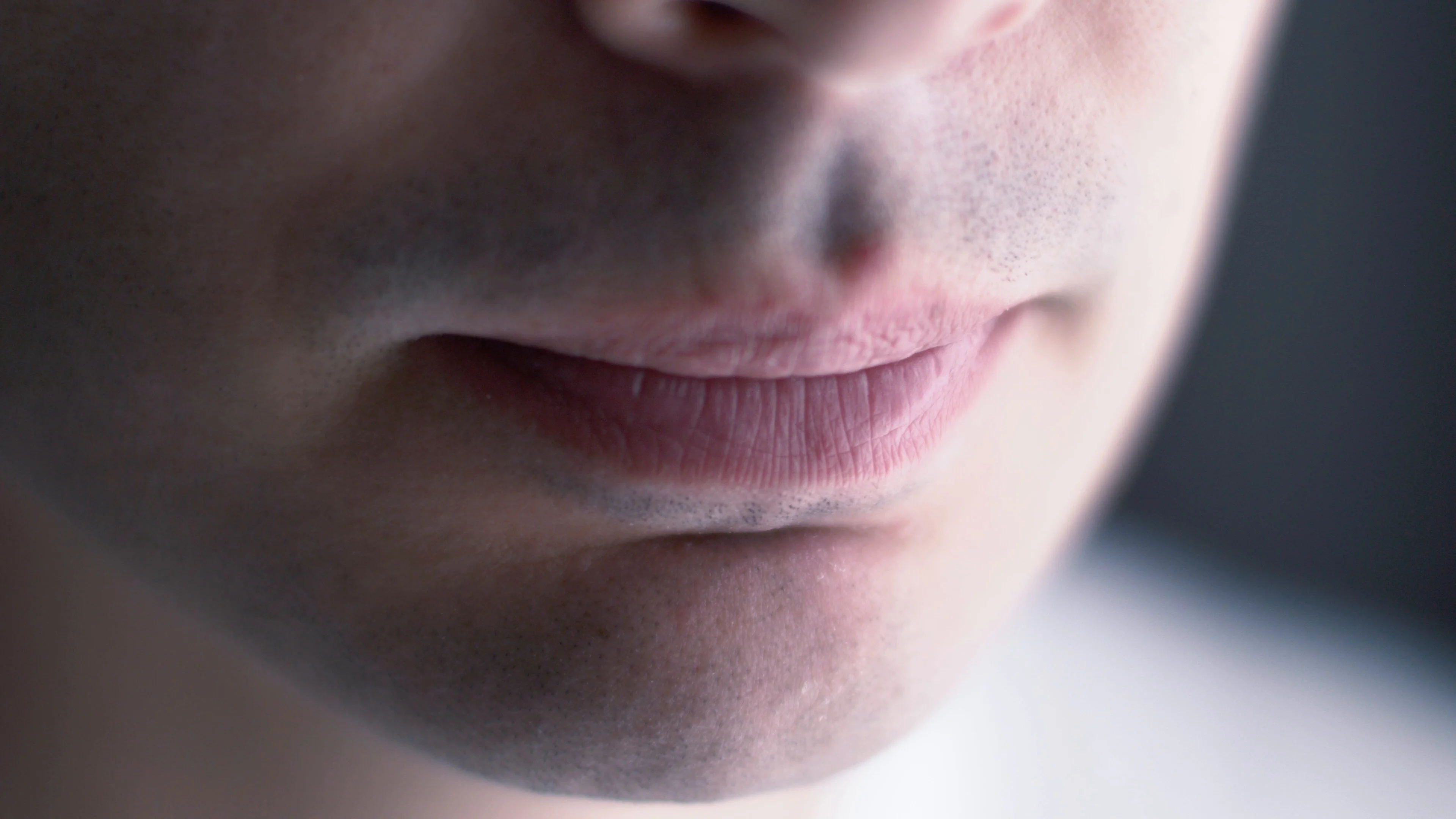 Lips Moving Still Talking | Lipstutorial.org